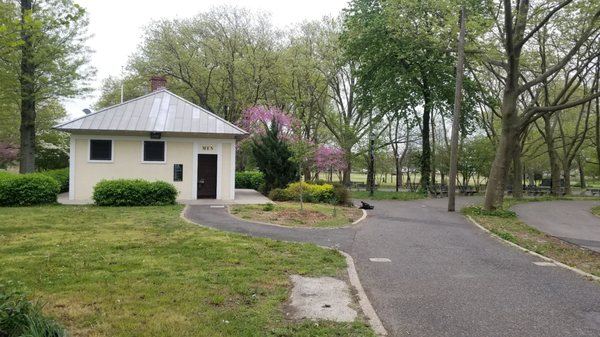 BAISLEY POND PARK - Updated August 2025 - 35 Photos - 160-04 Baisley ...