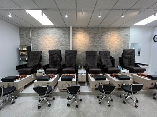 CENTRAL VISUAL NAILS SPA - Updated December 2025 - 19 Photos & 30 ...