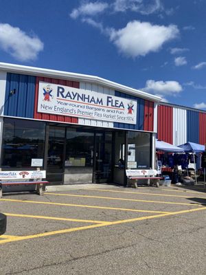 RAYNHAM FLEA MARKET - Updated December 2025 - 63 Photos & 63 Reviews ...