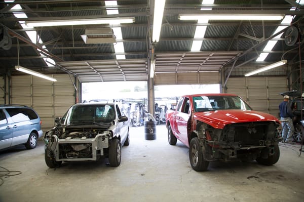 DAVIS BODY SHOP - Updated December 2025 - 20 Photos & 77 Reviews - 7420 ...