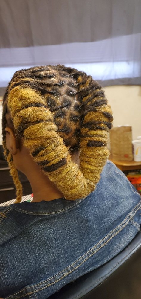 QUEEN TRUE BRAIDS, CORNROWS & DREADLOCKS - Updated May 2025 - 32 Photos ...