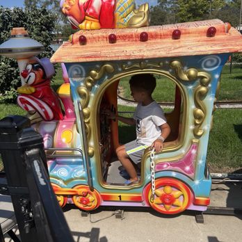 FUN PLEX - Updated December 2025 - 48 Photos & 52 Reviews - 7003 Q St ...