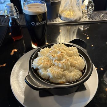 THE GRUMPY GEORGE PUB & GRUB - Updated December 2025 - 124 Photos & 142 ...