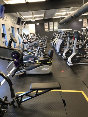 SNOOK FAMILY YMCA - 11 Photos & 11 Reviews - Gyms - 2560 S Pine St ...