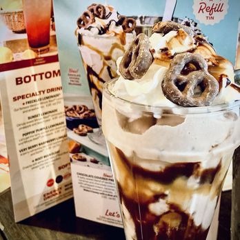 RED ROBIN GOURMET BURGERS AND BREWS - Updated June 2024 - 451 Photos ...