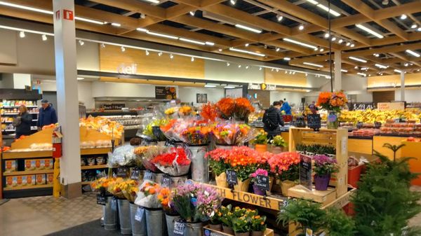 TARGET - Updated December 2025 - 74 Photos & 73 Reviews - 7000 York Ave ...