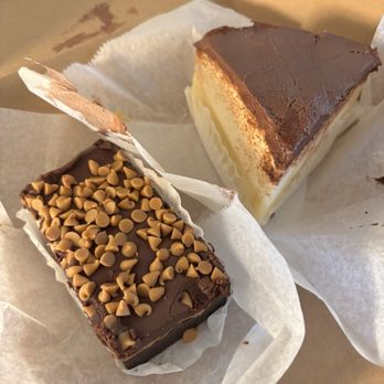 MIKE’S PASTRY - Updated March 2025 - 8018 Photos & 9301 Reviews - 300 ...