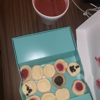 HANK’S CHEESECAKES - Updated December 2025 - 115 Photos & 130 Reviews ...