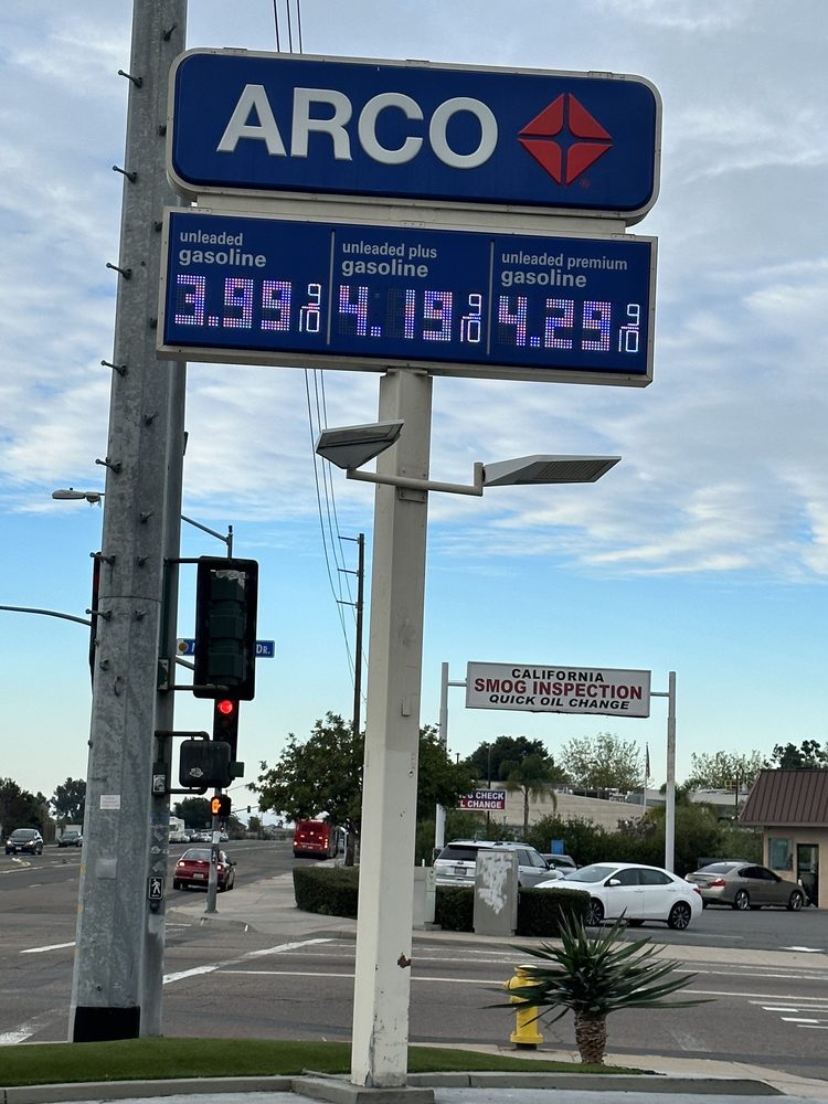 ARCO - Updated April 2025 - 22 Photos & 38 Reviews - 495 S Meadowbrook ...