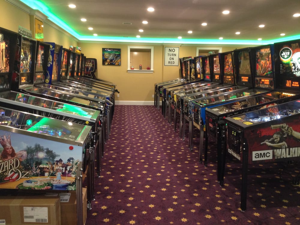 NEW YORK PINBALL - Updated July 2025 - 33 Grandview Ln, Smithtown, New ...