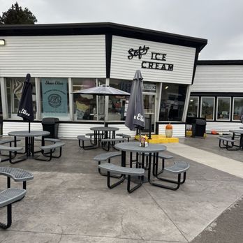 SKAN-ELLUS DRIVE IN - Updated April 2026 - 54 Photos & 55 Reviews ...