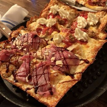 BLUE PAN PIZZA - Updated April 2025 - 716 Photos & 886 Reviews - 3509 E ...