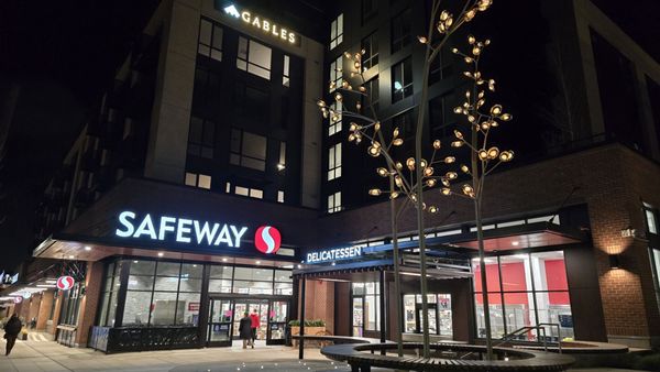 SAFEWAY - Updated December 2025 - 19 Photos & 16 Reviews - 2100 Queen ...