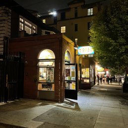 TOP DOG - Updated August 2025 - 828 Photos & 2262 Reviews - 2534 Durant ...