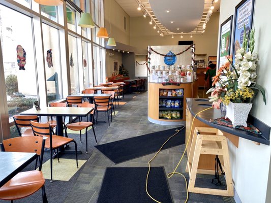 BETWEEN ROUNDS BAKERY SANDWICH CAFE - Updated June 2025 - 94 Photos ...