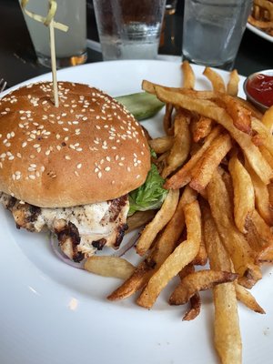 MARLOW’S TAVERN - 458 Photos & 528 Reviews - 2355 Cumberland Pkwy ...