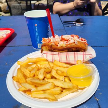 THE LOBSTER POOL - Updated June 2025 - 202 Photos & 329 Reviews - 329 ...