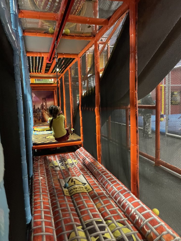 UPTOWN JUNGLE FUN PARK - 23 Photos & 16 Reviews - 10630 N 32nd St ...