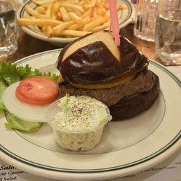 HACKNEY’S ON LAKE - Updated December 2024 - 166 Photos & 384 Reviews ...