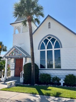 ROSER MEMORIAL COMMUNITY CHURCH - Updated November 2025 - 21 Photos ...