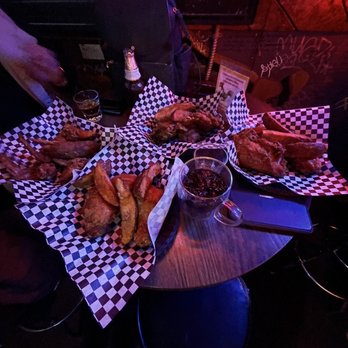 REEL M INN - 242 Photos & 415 Reviews - 2430 SE Division St, Portland ...