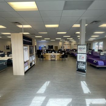 Mattress firm canton store