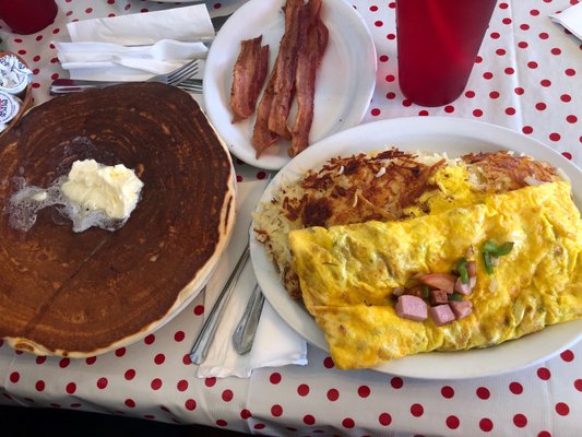 RED HILL COFFEE SHOP - 260 Photos & 385 Reviews - 16757 Foothill Blvd ...