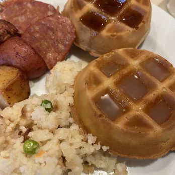 KUHIO BEACH GRILL - Updated January 2026 - 793 Photos & 344 Reviews ...