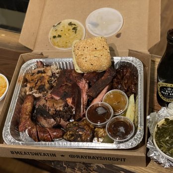 RAY RAY’S HOG PIT - 268 Photos & 462 Reviews - 2619 N High St, Columbus ...