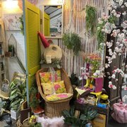 MERCHANT SQUARE ANTIQUE MARKETPLACE - 407 Photos & 198 Reviews ...