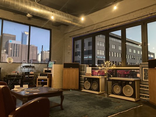 THE SOUND BAR - Updated January 2026 - 81 Photos & 38 Reviews - 712B N ...