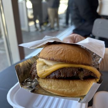 BURGER DROPS - Updated August 2024 - 247 Photos & 113 Reviews - 116 ...