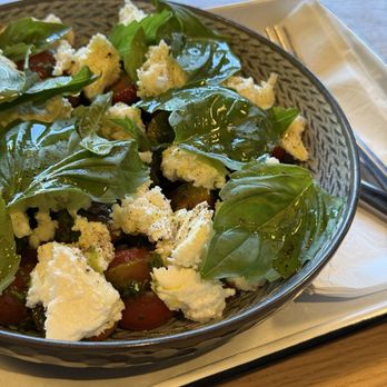 FIRST STREET MARKET YYC - Updated January 2026 - 54 Photos & 22 Reviews ...