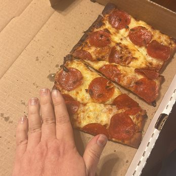 THE CRAZY GATOR - Updated November 2025 - 96 Photos & 147 Reviews - 402 ...