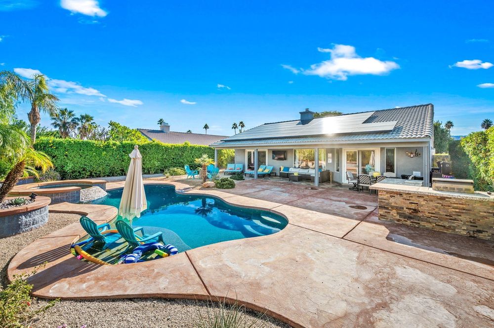 GAIL SQUIRES - COMPASS - Updated February 2025 - 34 Photos & 12 Reviews ...