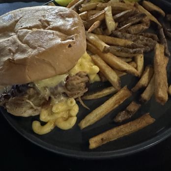 HOPS & DOUGH TAPROOM - Updated August 2024 - 10 Reviews - 6361 ...