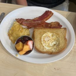 THE TOASTED YOLK CAFE - Updated September 2025 - 108 Photos & 62 ...