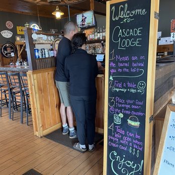 CASCADE LODGE & RESTAURANT - Updated August 2025 - 152 Photos & 140 ...