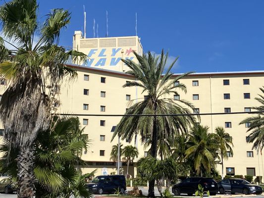 NAVY GATEWAY INNS & SUITES - Updated January 2026 - 22 Photos & 39 ...