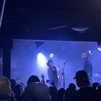 CHAIN REACTION - Updated October 2025 - 172 Photos & 263 Reviews - 1652 ...