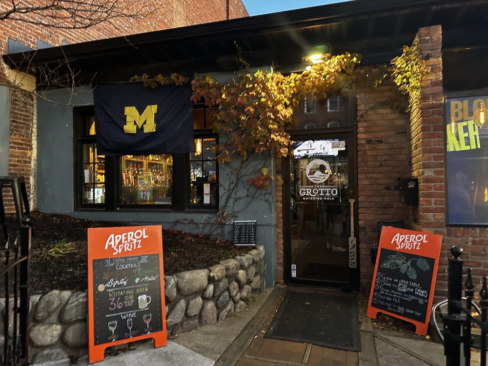 THE GROTTO - Updated October 2025 - 93 Photos & 118 Reviews - 303 S ...