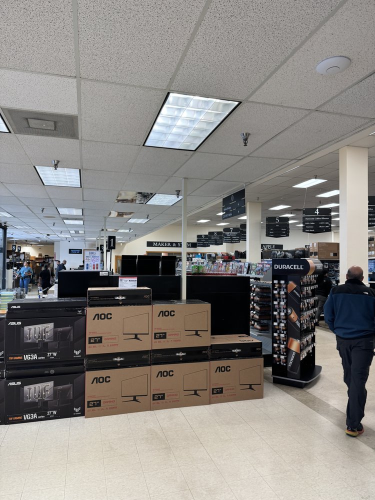 MICRO CENTER - Updated September 2025 - 84 Photos & 185 Reviews - 1275 ...