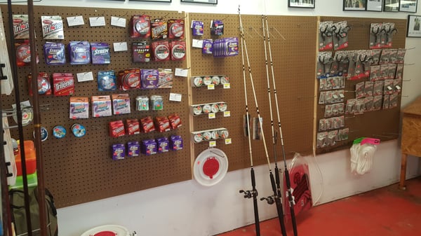 BUFORD DAM BAIT AND TACKLE - Updated December 2025 - 2595 Buford Dam Rd ...