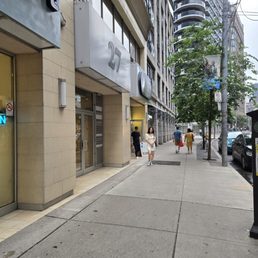 LE LERT - Updated December 2025 - 184 Photos & 26 Reviews - 27 Carlton ...