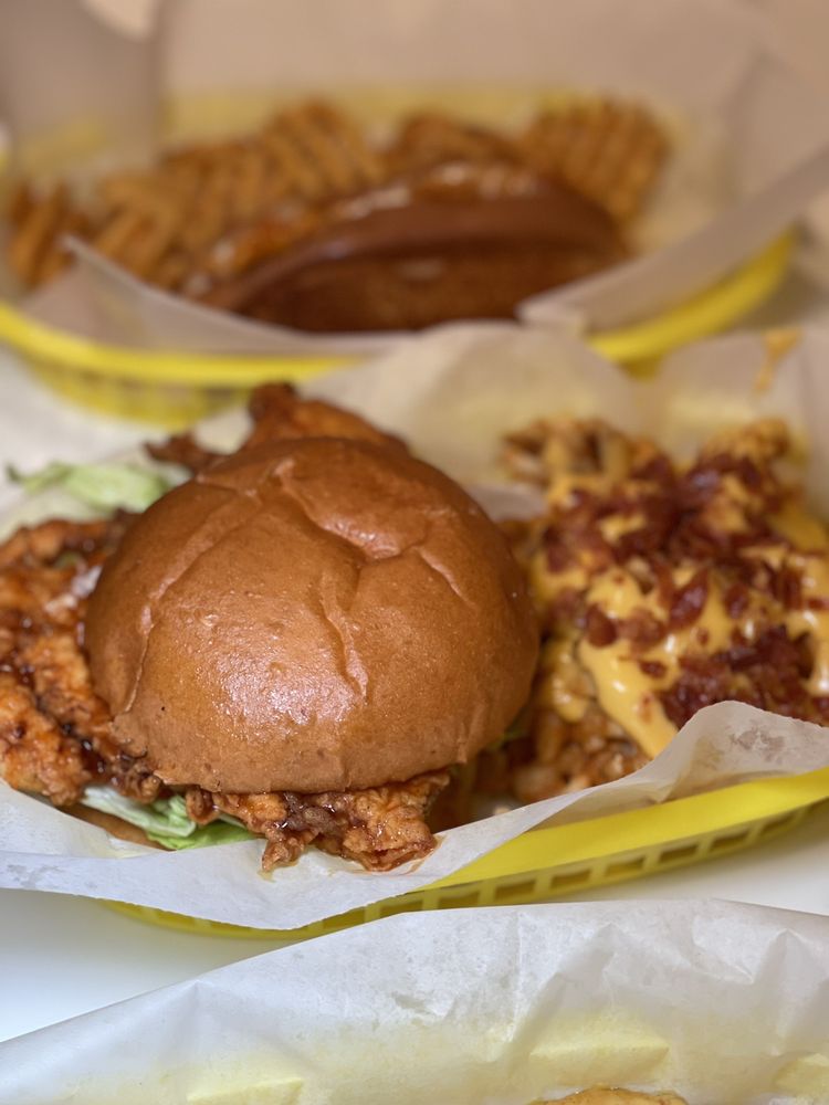 WINGS OVER NEWINGTON - Updated October 2025 - 119 Photos & 89 Reviews ...