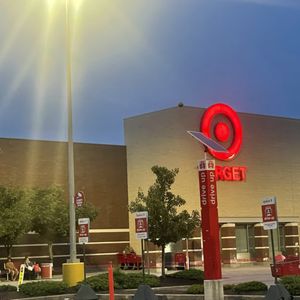 TARGET - Updated October 2025 - 52 Photos & 60 Reviews - 2001 South Rd ...