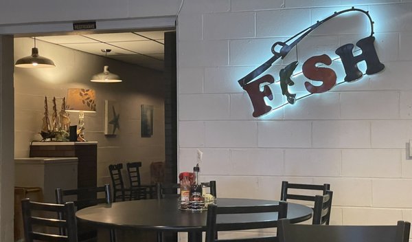 MRS FISH SEAFOOD GRILL - 285 Photos & 668 Reviews - 919 Broadway St ...