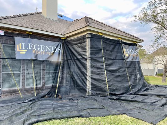 LEGENDS ROOFING, - Updated January 2025 - 26 Photos - 140 St Charles Ct ...