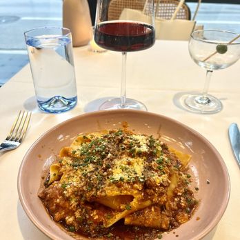 SASSETTA - Updated August 2025 - 159 Photos & 85 Reviews - 1530 Main St ...