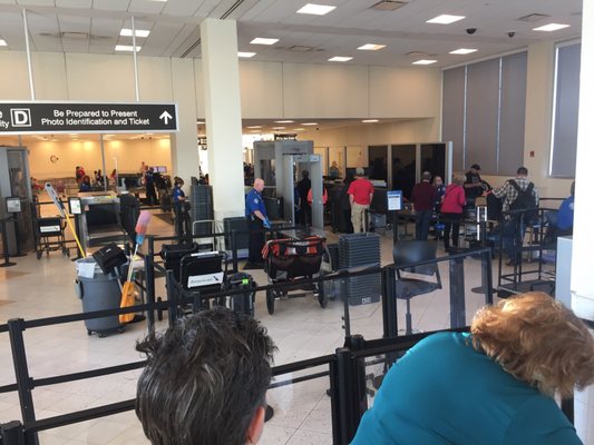 TSA CHECKPOINT C - SOUTHWEST FLORIDA INTERNATIONAL AIRPORT - Updated ...